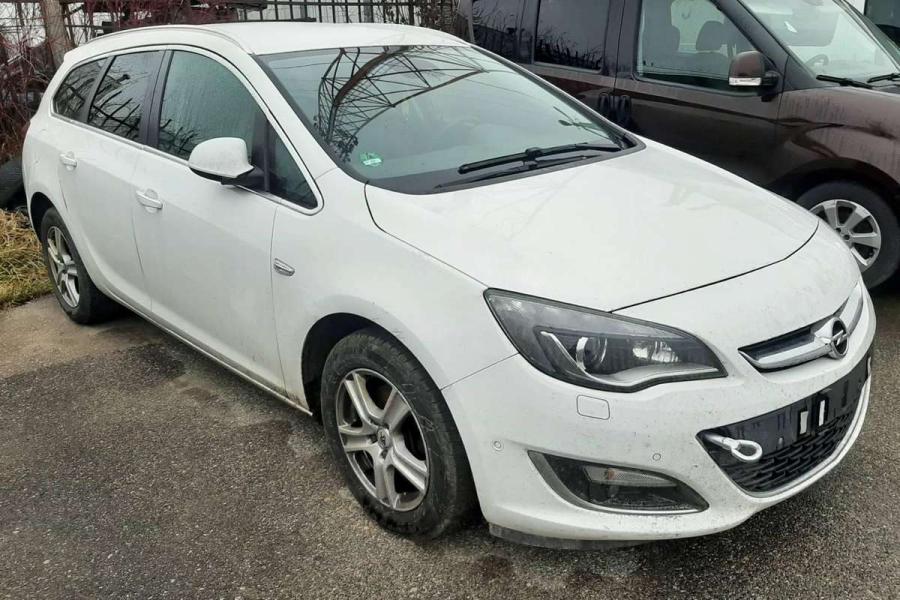 Balts Opel Astra 2014 Marijampole, ar dzinēja tilpumu 1.60 L un nobraukumu 260 tūkst. km par 2450 €, foto 1 vietnē AUTOMOTO.COM.LV
