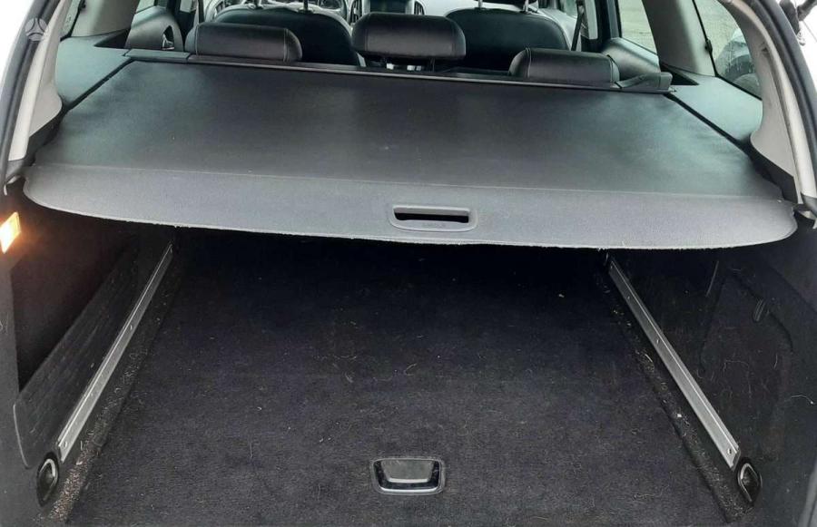 Balts Opel Astra 2014 Marijampole, ar dzinēja tilpumu 1.60 L un nobraukumu 260 tūkst. km par 2450 €, foto 16 vietnē AUTOMOTO.COM.LV