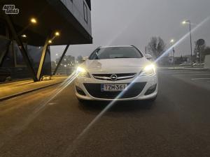 Balts Opel Astra 2014 Kauņa, ar dzinēja tilpumu 1.60 L un nobraukumu 318 tūkst. km par 3700 €, foto  vietnē AUTOMOTO.COM.LV