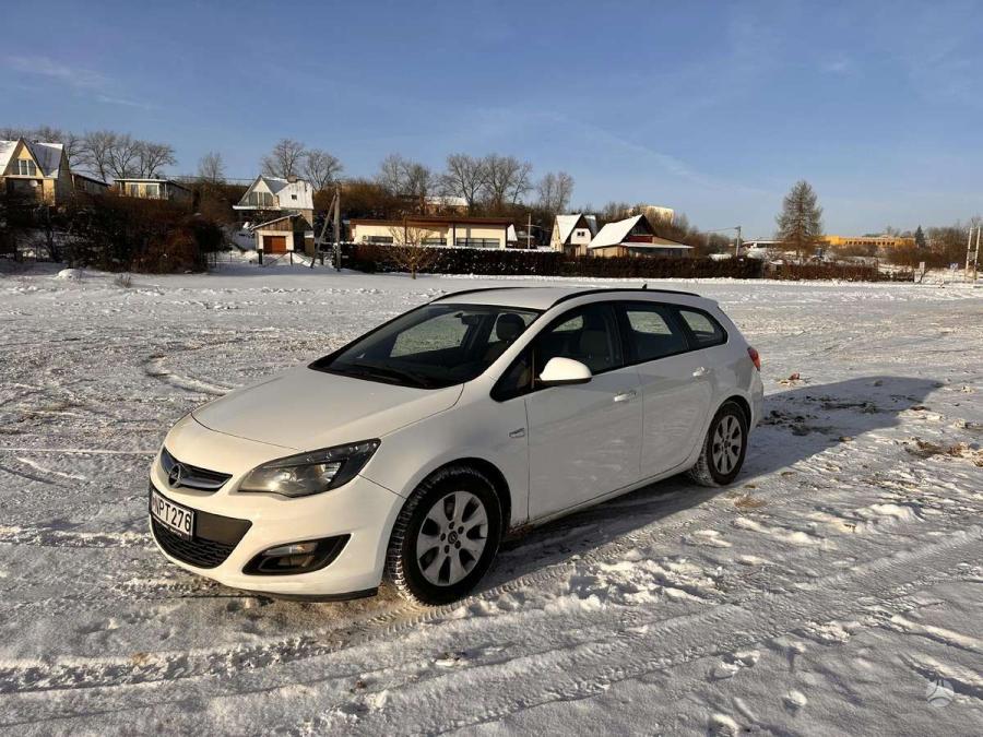 Balts Opel Astra 2014 Ukmergė, ar dzinēja tilpumu 1.69 L un nobraukumu 212 tūkst. km par 3700 €, foto 1 vietnē AUTOMOTO.COM.LV