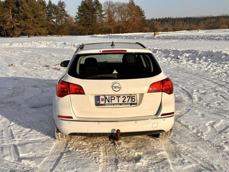 Balts Opel Astra 2014 Ukmergė, ar dzinēja tilpumu 1.69 L un nobraukumu 212 tūkst. km par 3700 €, foto 8 vietnē AUTOMOTO.COM.LV