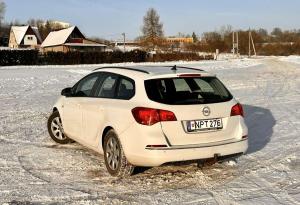 Balts Opel Astra 2014 Ukmergė, ar dzinēja tilpumu 1.69 L un nobraukumu 212 tūkst. km par 3700 €, foto 9 vietnē AUTOMOTO.COM.LV
