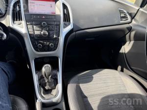 Balts Opel Astra 2014 Dobele, ar dzinēja tilpumu 1.70 L un nobraukumu 228 tūkst. km par 2700 €, foto 7 vietnē AUTOMOTO.COM.LV