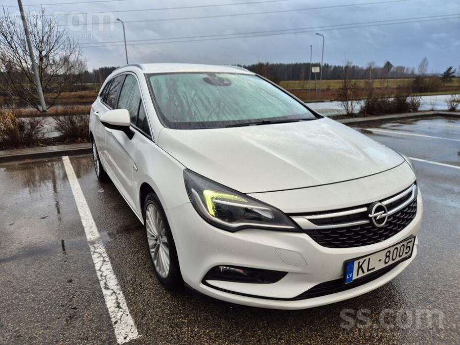 White Opel Astra 2016 in Ogre, with an engine capacity of 1.60 L and mileage of 278 thousand km for 6150 €, photo 4 on AUTOMOTO.COM.LV