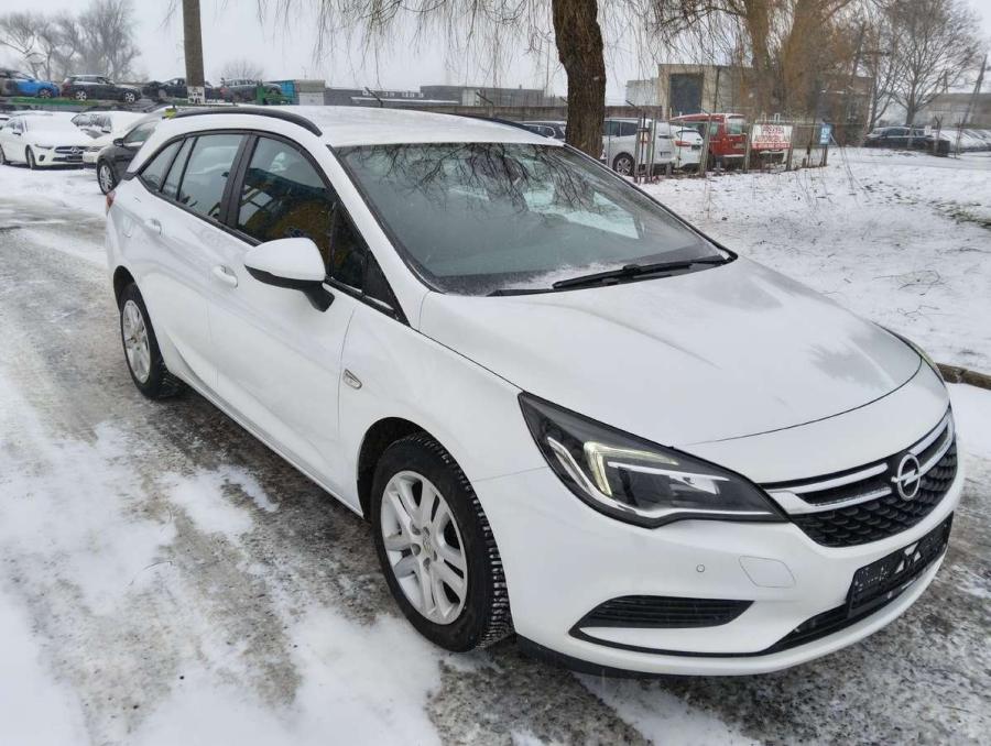 Balts Opel Astra 2016 Marijampole, ar dzinēja tilpumu 1.60 L un nobraukumu 194 tūkst. km par 6000 €, foto 2 vietnē AUTOMOTO.COM.LV