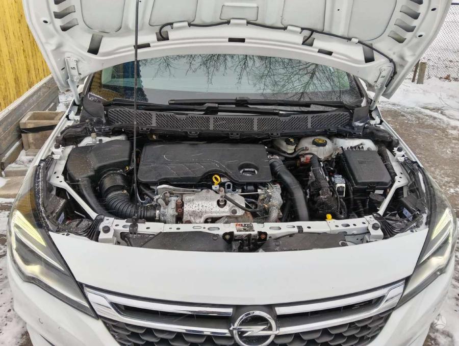 Balts Opel Astra 2016 Marijampole, ar dzinēja tilpumu 1.60 L un nobraukumu 194 tūkst. km par 6000 €, foto 26 vietnē AUTOMOTO.COM.LV