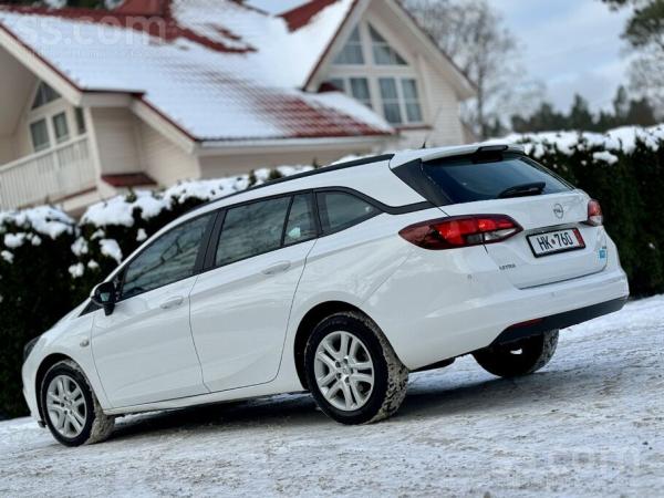 White Opel Astra 2016 in Jurmala, with an engine capacity of 1.60 L and mileage of 0 thousand km for 5490 €, photo 4 on AUTOMOTO.COM.LV