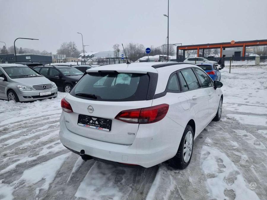 Balts Opel Astra 2016 Kauņa, ar dzinēja tilpumu 1.60 L un nobraukumu 240 tūkst. km par 5500 €, foto 2 vietnē AUTOMOTO.COM.LV