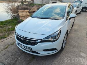 White Opel Astra 2016 in Riga, with an engine capacity of 1.60 L and mileage of 205 thousand km for 5200 €, photo  on AUTOMOTO.COM.LV