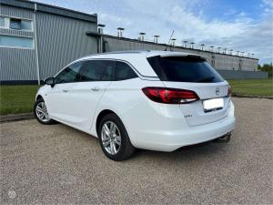 White Opel Astra 2016 in Taurage, with an engine capacity of 1.00 L and mileage of 188 thousand km for 4900 €, photo 3 on AUTOMOTO.COM.LV