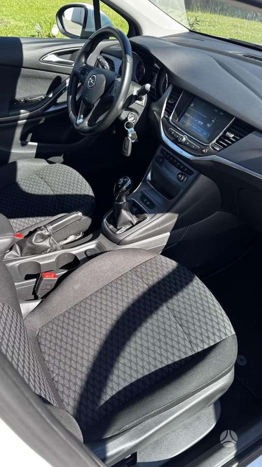 Balts Opel Astra 2016 Utena, ar dzinēja tilpumu 1.00 L un nobraukumu 216 tūkst. km par 4950 €, foto 26 vietnē AUTOMOTO.COM.LV