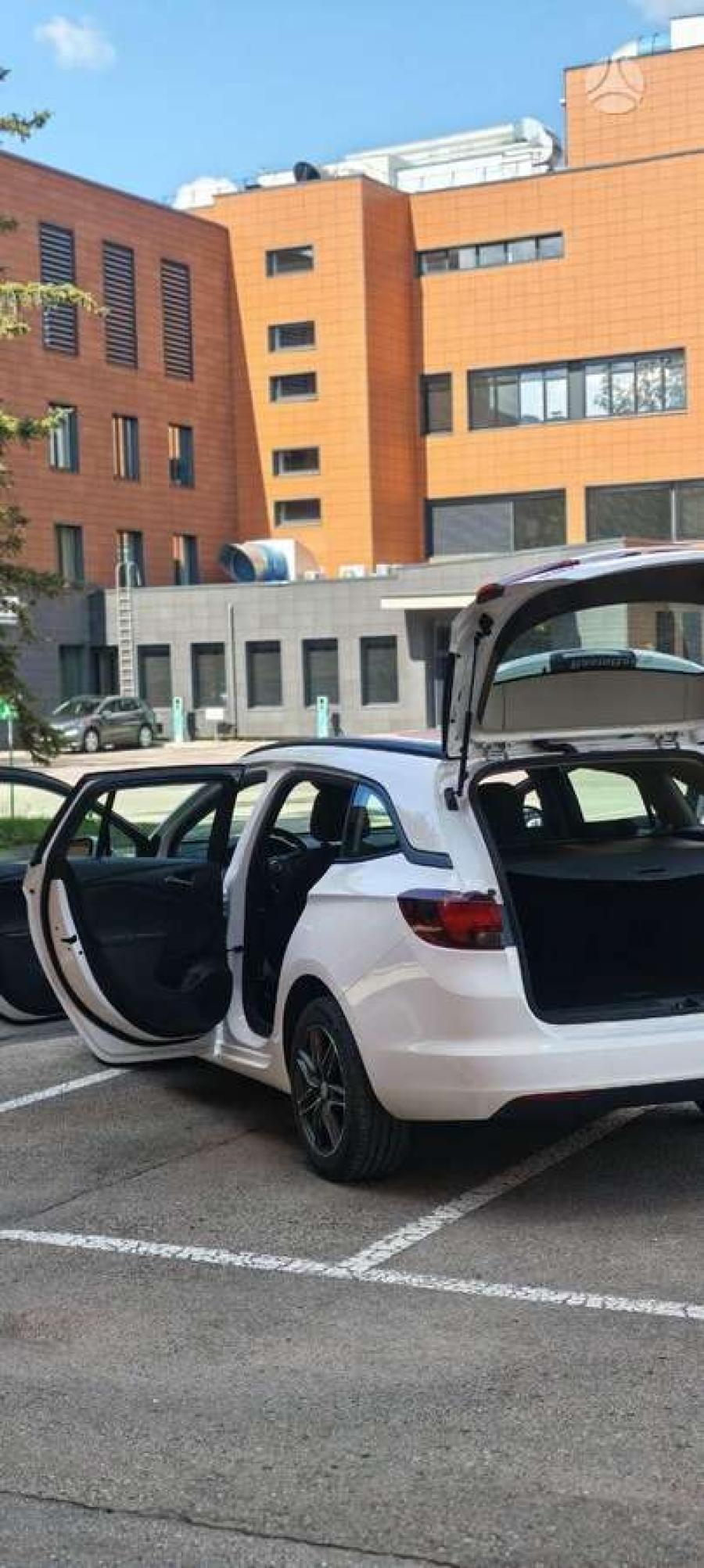 Balts Opel Astra 2016 Viļņa, ar dzinēja tilpumu 1.60 L un nobraukumu 253 tūkst. km par 4900 €, foto 9 vietnē AUTOMOTO.COM.LV