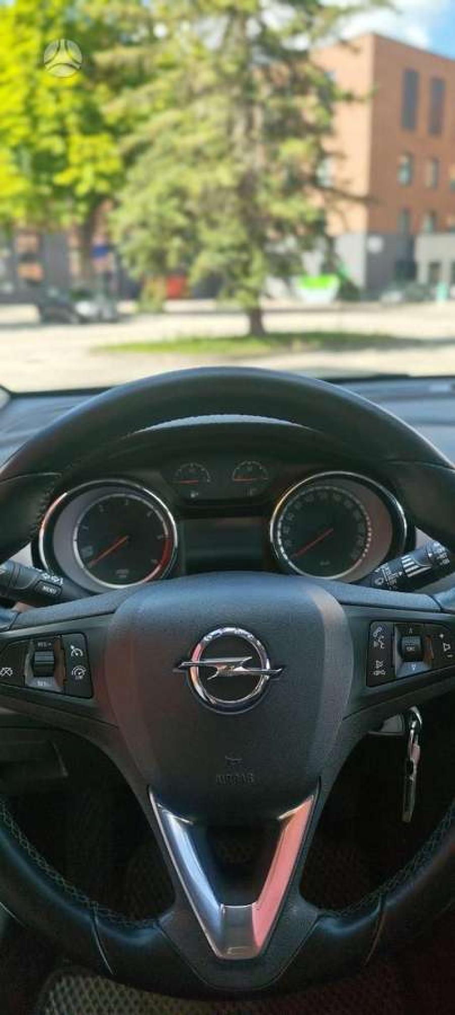 Balts Opel Astra 2016 Viļņa, ar dzinēja tilpumu 1.60 L un nobraukumu 253 tūkst. km par 4900 €, foto 14 vietnē AUTOMOTO.COM.LV