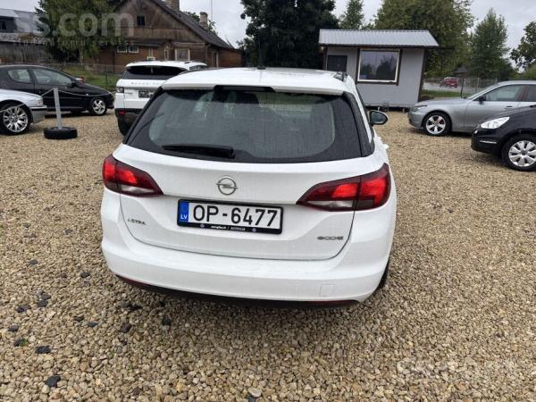 White Opel Astra 2016 in Rezekne, with an engine capacity of 1.00 L and mileage of 216 thousand km for 5500 €, photo 6 on AUTOMOTO.COM.LV