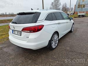 White Opel Astra 2016 in Riga, with an engine capacity of 1.60 L and mileage of 290 thousand km for 4950 €, photo 5 on AUTOMOTO.COM.LV