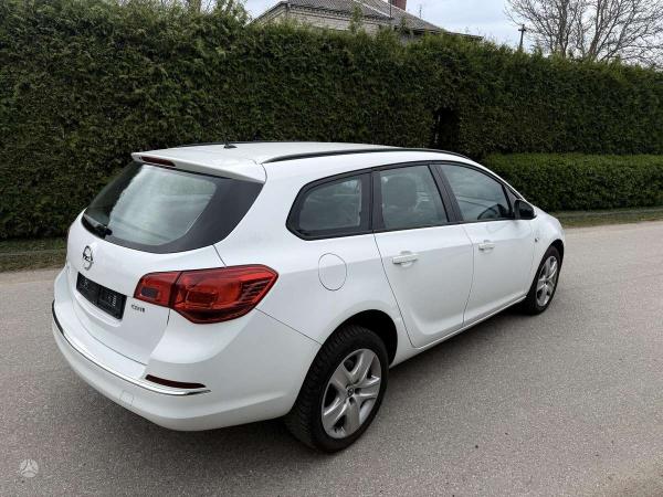 Balts Opel Astra 2016 Ukmergė, ar dzinēja tilpumu 1.60 L un nobraukumu 223 tūkst. km par 3300 €, foto 5 vietnē AUTOMOTO.COM.LV