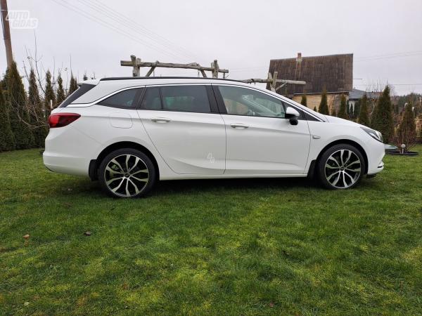 White Opel Astra 2017 in Vilnius, with an engine capacity of 1.60 L and mileage of 246 thousand km for 6750 €, photo 5 on AUTOMOTO.COM.LV