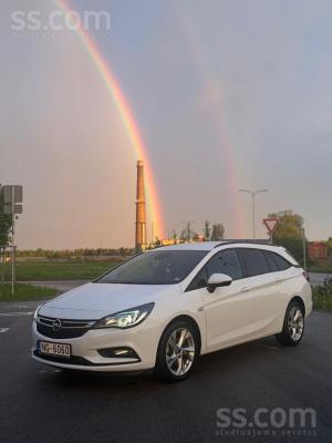 White Opel Astra 2017 in Valmiera, with an engine capacity of 1.60 L and mileage of 225 thousand km for 8690 €, photo  on AUTOMOTO.COM.LV