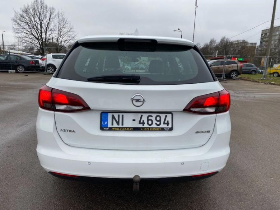Balts Opel Astra 2017 Rīga, ar dzinēja tilpumu 1.60 L un nobraukumu 172 tūkst. km par 7950 €, foto 7 vietnē AUTOMOTO.COM.LV