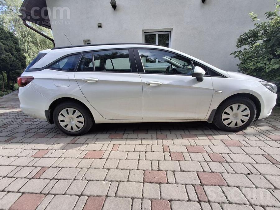 Balts Opel Astra 2017 Rīga, ar dzinēja tilpumu 1.60 L un nobraukumu 157 tūkst. km par 4000 €, foto 1 vietnē AUTOMOTO.COM.LV