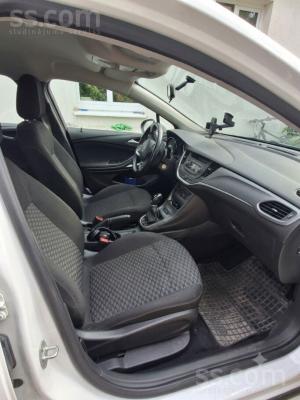 Balts Opel Astra 2017 Rīga, ar dzinēja tilpumu 1.60 L un nobraukumu 157 tūkst. km par 4000 €, foto 6 vietnē AUTOMOTO.COM.LV