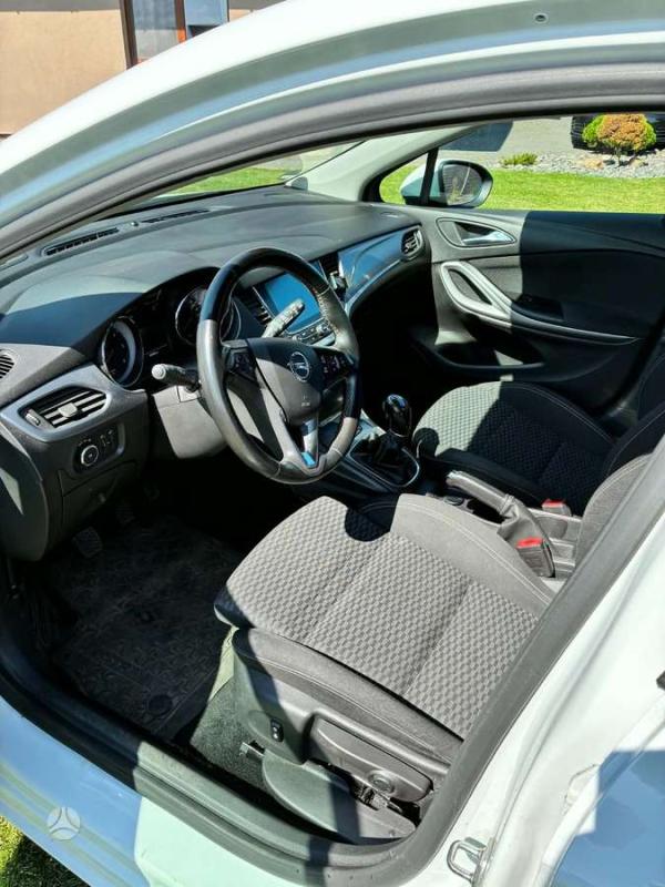 Balts Opel Astra 2017 Jonava, ar dzinēja tilpumu 1.60 L un nobraukumu 188 tūkst. km par 4499 €, foto 10 vietnē AUTOMOTO.COM.LV