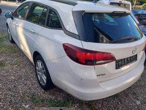 Balts Opel Astra 2017 Jonava, ar dzinēja tilpumu 1.60 L un nobraukumu 188 tūkst. km par 4499 €, foto 20 vietnē AUTOMOTO.COM.LV