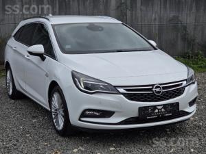 White Opel Astra 2017 in Riga, with an engine capacity of 1.60 L and mileage of 172 thousand km for 5790 €, photo 3 on AUTOMOTO.COM.LV