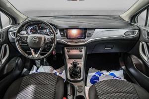 White Opel Astra 2017 in Kaunas, with an engine capacity of 1.60 L and mileage of 208 thousand km for 5700 €, photo 6 on AUTOMOTO.COM.LV