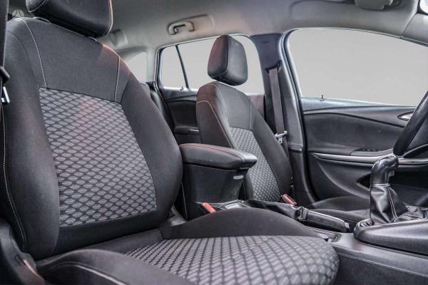 Balts Opel Astra 2017 Kauņa, ar dzinēja tilpumu 1.60 L un nobraukumu 208 tūkst. km par 5700 €, foto 7 vietnē AUTOMOTO.COM.LV