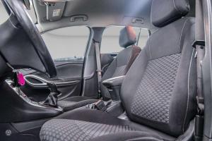 White Opel Astra 2017 in Kaunas, with an engine capacity of 1.60 L and mileage of 208 thousand km for 5700 €, photo 8 on AUTOMOTO.COM.LV