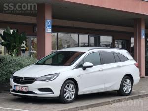 White Opel Astra 2018 in Jelgava, with an engine capacity of 1.60 L and mileage of 194 thousand km for 6590 €, photo 5 on AUTOMOTO.COM.LV