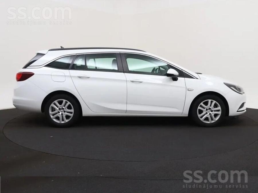 White Opel Astra 2018 in Jelgava, with an engine capacity of 1.60 L and mileage of 194 thousand km for 6590 €, photo 33 on AUTOMOTO.COM.LV