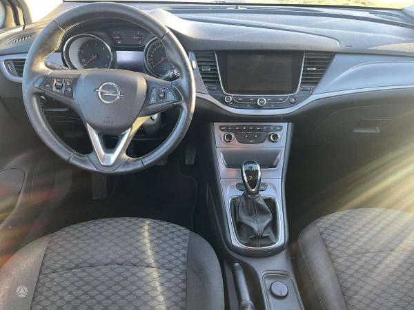 Balts Opel Astra 2018 Tauragė, ar dzinēja tilpumu 1.60 L un nobraukumu 289 tūkst. km par 4200 €, foto 6 vietnē AUTOMOTO.COM.LV