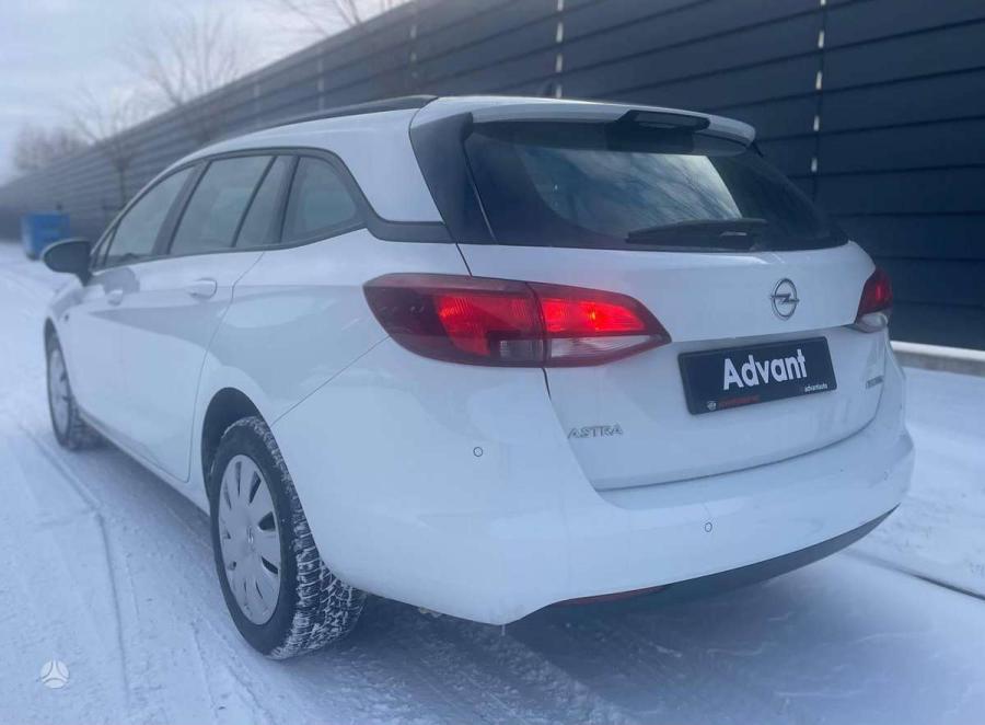Balts Opel Astra 2018 Viļņa, ar dzinēja tilpumu 1.40 L un nobraukumu 87 tūkst. km par 9075 €, foto 4 vietnē AUTOMOTO.COM.LV