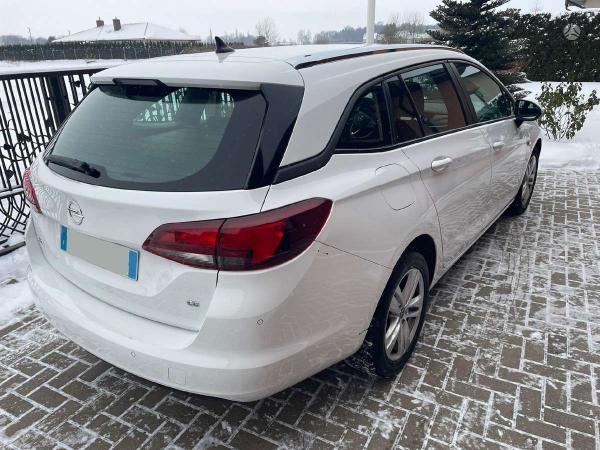 Balts Opel Astra 2018 Tauragė, ar dzinēja tilpumu 1.60 L un nobraukumu 289 tūkst. km par 4950 €, foto 4 vietnē AUTOMOTO.COM.LV