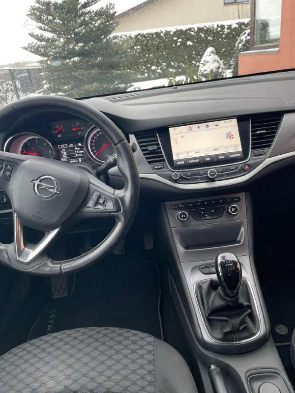 Balts Opel Astra 2018 Tauragė, ar dzinēja tilpumu 1.60 L un nobraukumu 289 tūkst. km par 4950 €, foto 8 vietnē AUTOMOTO.COM.LV