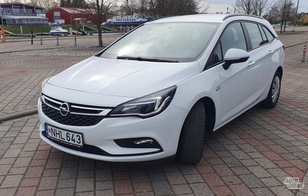 White Opel Astra 2018 in Silute, with an engine capacity of 1.60 L and mileage of 172 thousand km for 6300 €, photo 2 on AUTOMOTO.COM.LV