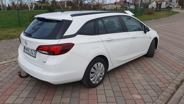 White Opel Astra 2018 in Silute, with an engine capacity of 1.60 L and mileage of 172 thousand km for 6300 €, photo 6 on AUTOMOTO.COM.LV