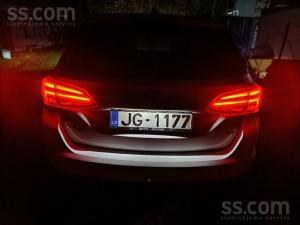 White Opel Astra 2018 in Limbazi, with an engine capacity of 1.60 L and mileage of 250 thousand km for 6600 €, photo 8 on AUTOMOTO.COM.LV
