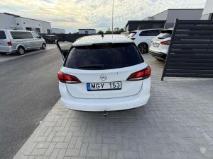 White Opel Astra 2018 in Siauliai, with an engine capacity of 1.60 L and mileage of 230 thousand km for 6550 €, photo 7 on AUTOMOTO.COM.LV