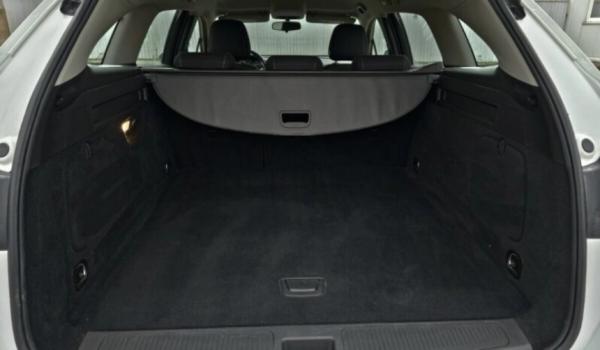 Balts Opel Astra 2018 Rīga, ar dzinēja tilpumu 1.60 L un nobraukumu 176 tūkst. km par 7990 €, foto 2 vietnē AUTOMOTO.COM.LV