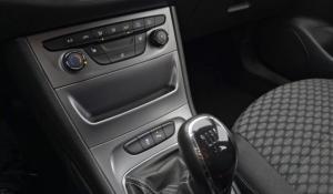 Balts Opel Astra 2018 Rīga, ar dzinēja tilpumu 1.60 L un nobraukumu 176 tūkst. km par 7990 €, foto 4 vietnē AUTOMOTO.COM.LV