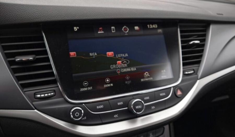 Balts Opel Astra 2018 Rīga, ar dzinēja tilpumu 1.60 L un nobraukumu 176 tūkst. km par 7990 €, foto 5 vietnē AUTOMOTO.COM.LV