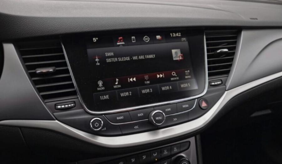 Balts Opel Astra 2018 Rīga, ar dzinēja tilpumu 1.60 L un nobraukumu 176 tūkst. km par 7990 €, foto 7 vietnē AUTOMOTO.COM.LV