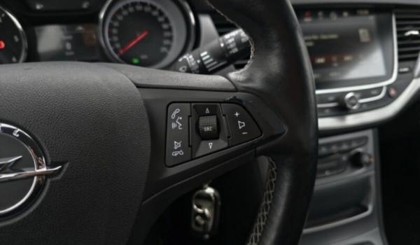 Balts Opel Astra 2018 Rīga, ar dzinēja tilpumu 1.60 L un nobraukumu 176 tūkst. km par 7990 €, foto 8 vietnē AUTOMOTO.COM.LV
