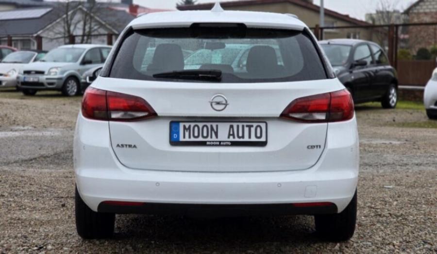 Balts Opel Astra 2018 Rīga, ar dzinēja tilpumu 1.60 L un nobraukumu 176 tūkst. km par 7990 €, foto 21 vietnē AUTOMOTO.COM.LV