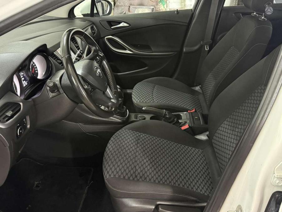Balts Opel Astra 2018 Kauņa, ar dzinēja tilpumu 1.60 L un nobraukumu 117 tūkst. km par 6350 €, foto 26 vietnē AUTOMOTO.COM.LV