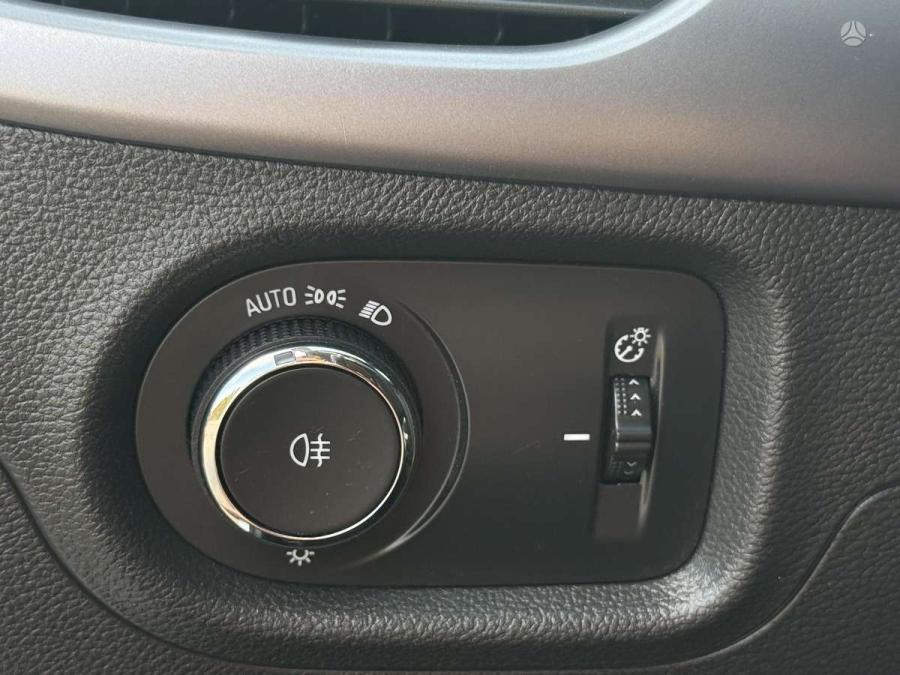 Balts Opel Astra 2018 Kauņa, ar dzinēja tilpumu 1.60 L un nobraukumu 117 tūkst. km par 5950 €, foto 22 vietnē AUTOMOTO.COM.LV