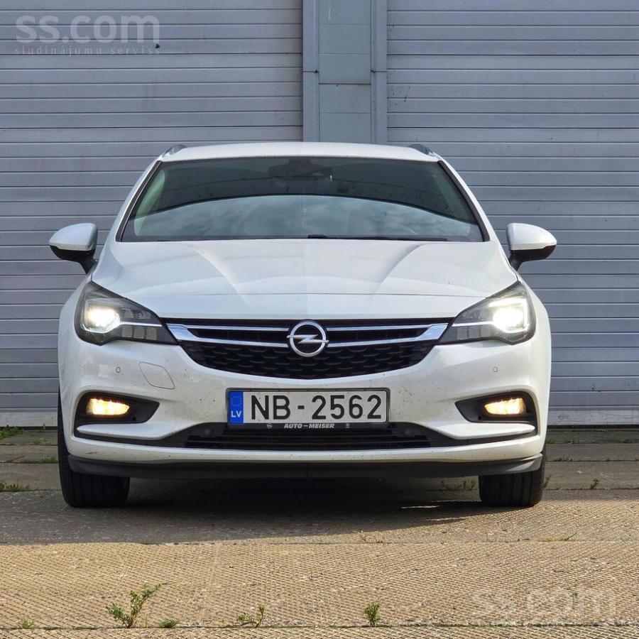 White Opel Astra 2018 in Riga, with an engine capacity of 1.60 L and mileage of 254 thousand km for 6600 €, photo 1 on AUTOMOTO.COM.LV